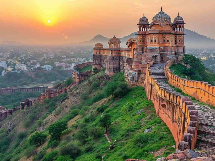 Jaipur: Full-Day Sightseeing Tour By Car with Guide | The Abroad Guide