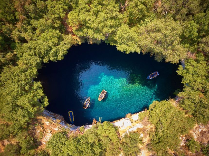 Kefalonia: Melissani Lake and Antisamos Beach Private Tour - The Experience of Traveling with La Rotta