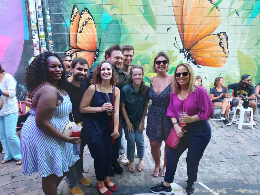 São Paulo: Bar and Street Art Crawl with Local Guide
