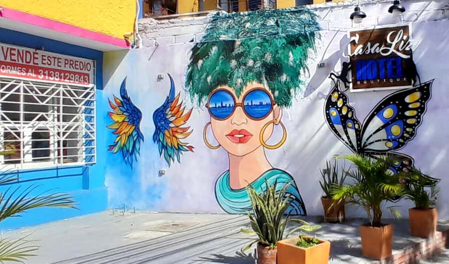 Graffiti tour with street food Tastings