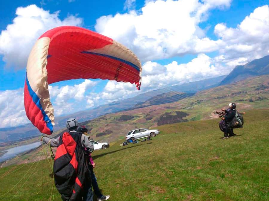 Sacred Valley: Paragliding Flight