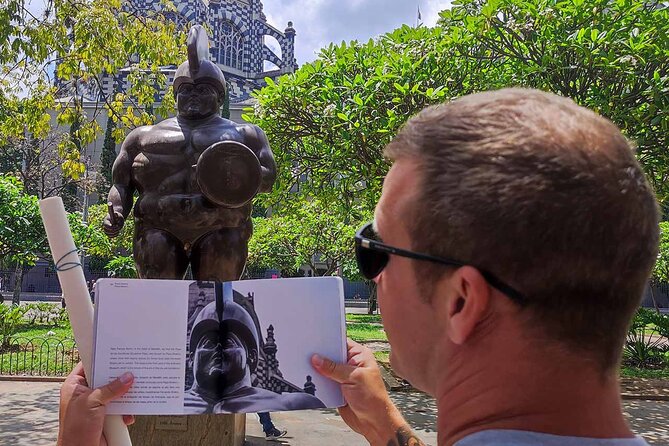 Medellin City Tour with Artistic Book Included