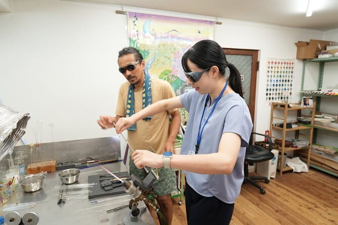 Glass Experience Studio: Craft Your Own Unique Accessories | Power ...