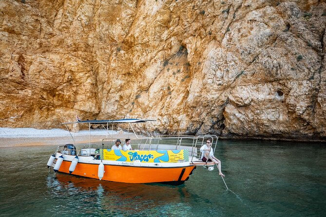 Take a half-day trip to the wild bays with captain Adorio & Dino - The Experience From the Traveler’s Perspective
