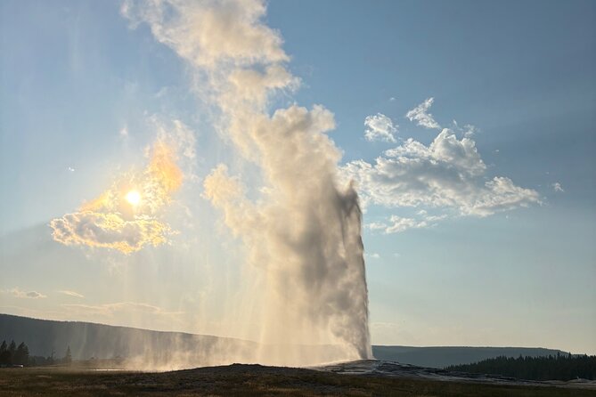 Yellowstone Park Private Day Trip from Big Sky - Full or Half Day