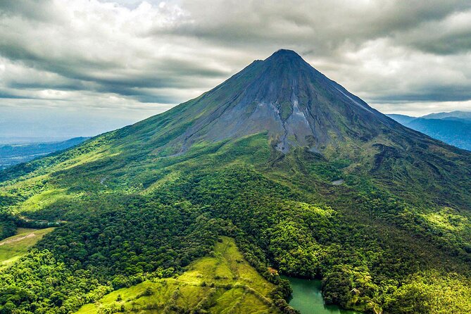 Arenal Volcano Rainforest & Natural History Tour